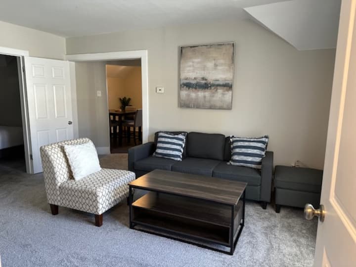 Updated Second Floor Rockford Rental - Rockford, IL