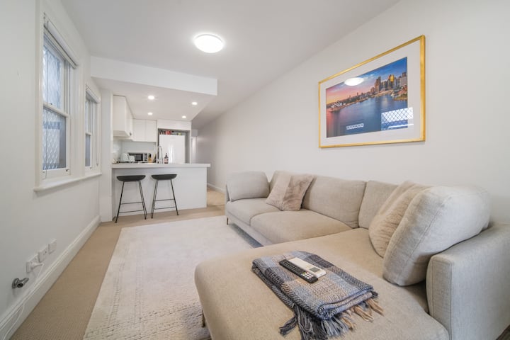 The Rocks Charming Retreat Terrace With Courtyard - Sydney Observatory, Millers Point