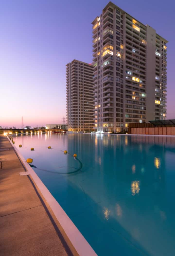 Experiencia Hotelera Con Laguna Navegable - El Bosque, Chile