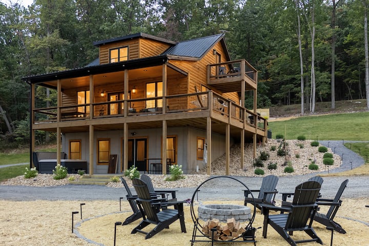 New Whispering Ridge | Hot Tub, Gym, Evse, Dogs Ok - Stanley, VA