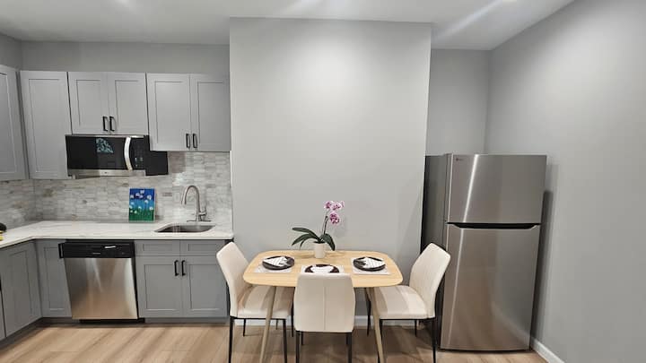 Bright Cozy 1br Suite W/parking In Fairfax-sleep 4 - Fairfax, VA