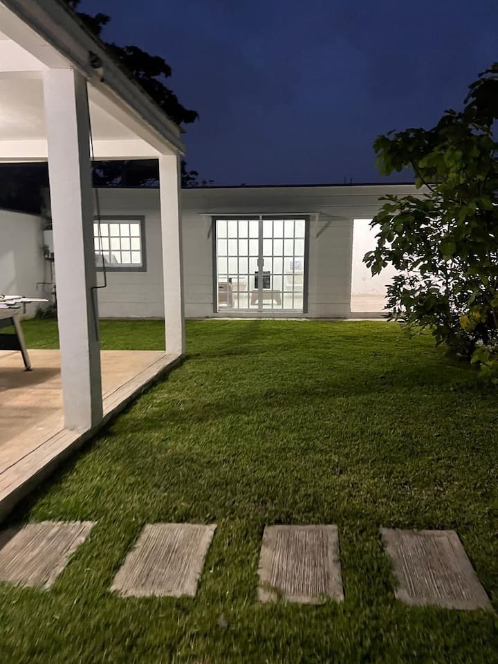 Disfruta De Esta Cabaña Con Amplio Jardín Y Palapa - Orizaba