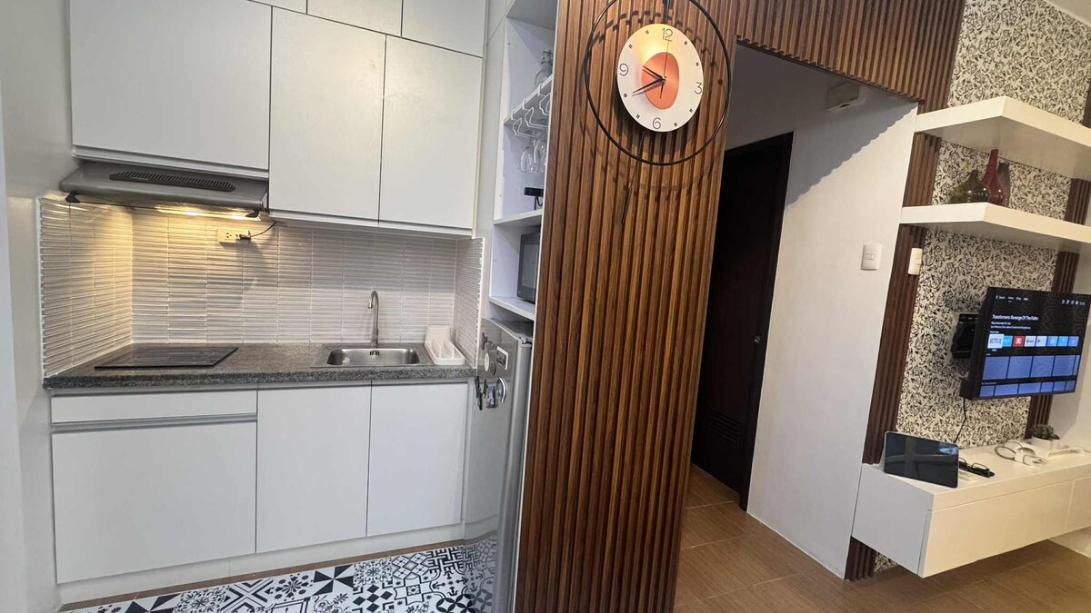 1BR Pioneer Woodland SM Licht Boni Mandaluyong - Appartementen te Huur ...