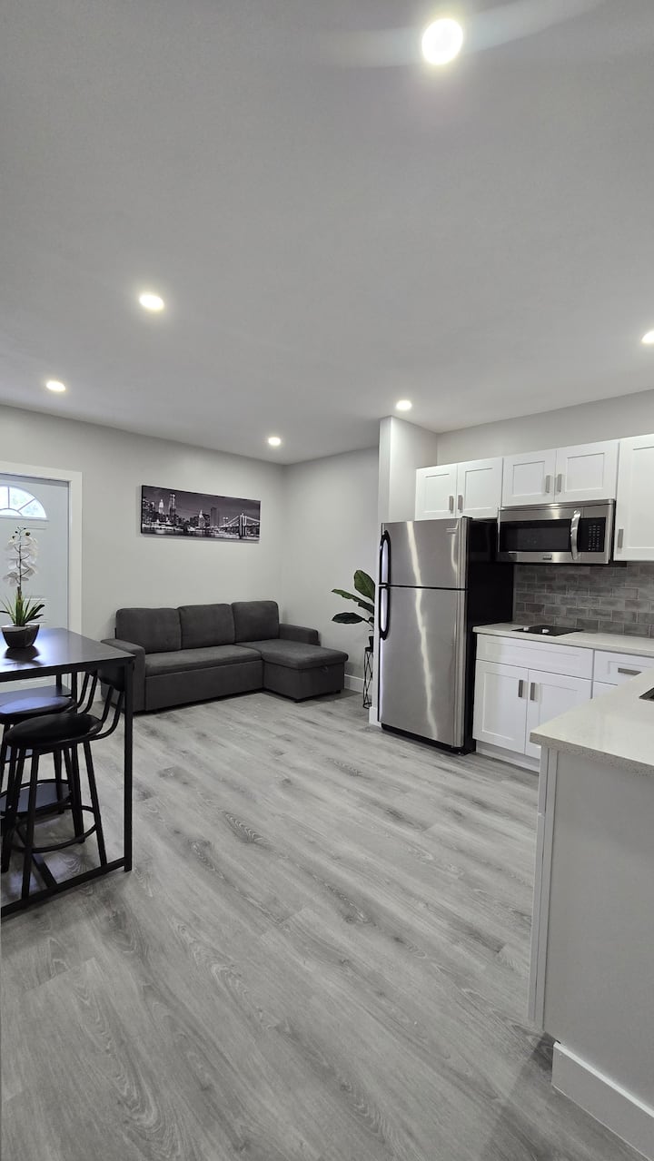 Beautiful, Nice And Clean Guest House - Fort Myers, FL