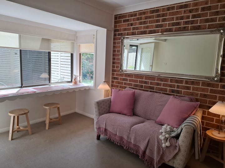 Cottage Charm Villa In Bowral With Enclosed Yard - Bowral