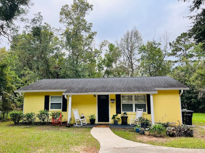 A Tally Gem! Town & Country Best Of Tally! - Tallahassee, FL