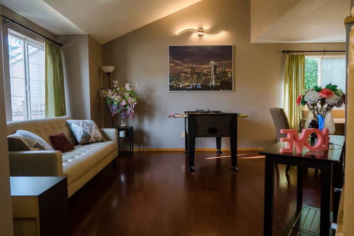 Cozy Home In Renton - レントン, WA