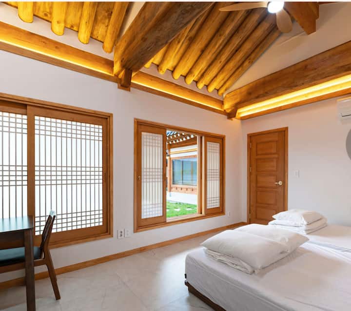 수수현한옥/사랑채 - Gyeongju-si