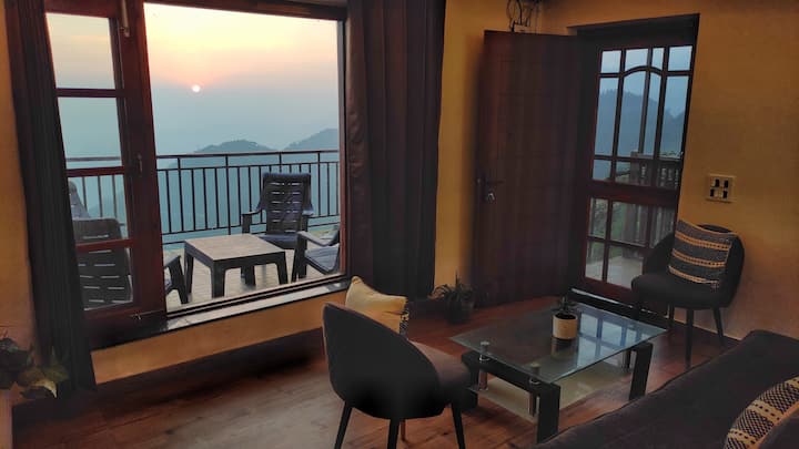 Cliff Haven Mussoorie - 180° Dehradun Valley View - Mussoorie