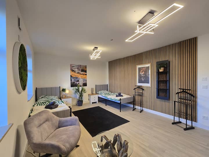 Souterrain Am Yachthafen | Zentral & Stilvoll - Magdeburg