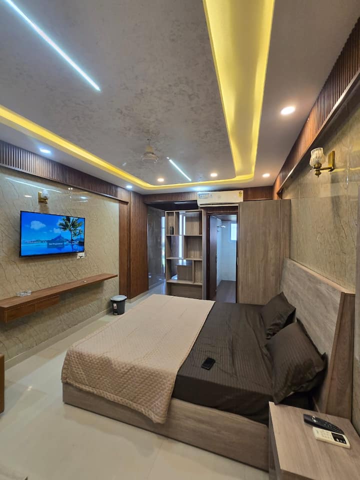 Luxe Retreat For High End Property With Amenities - Ghaziabad