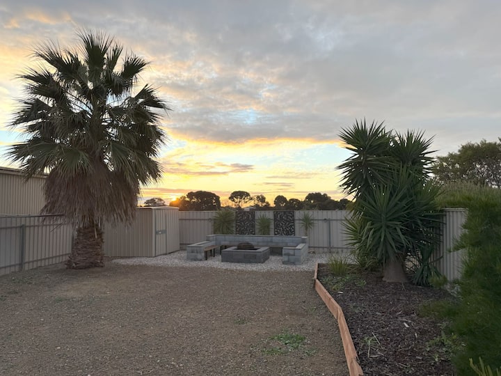 Hazel Retreat - Moonta