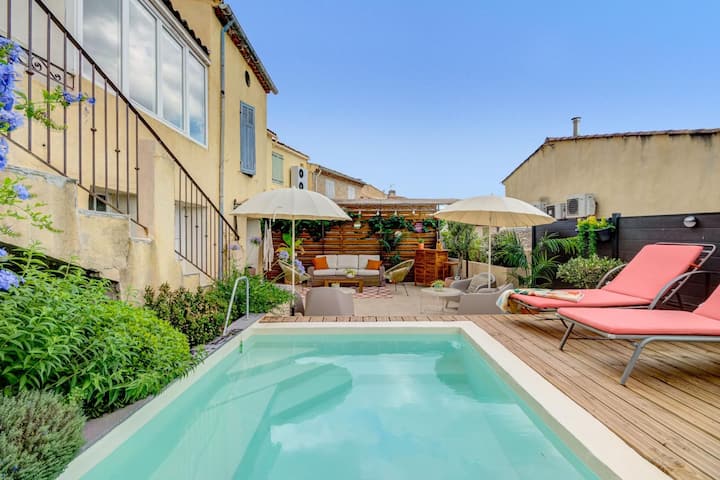 Charming Provençal Home With Pool & Study – - Trets