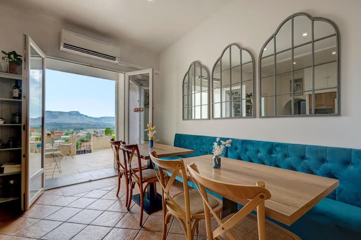 Charming Provençal Home With Pool & Study – - Pourrières