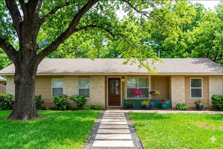 Texas Garden Oasis In South Austin - Oak Hill - Austin