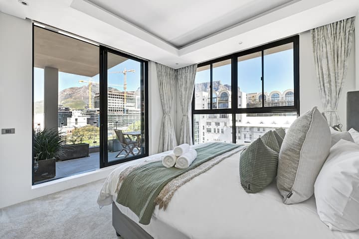 Three-level Luxury, Premium 2bd Apt In Cape Town - Cape Town