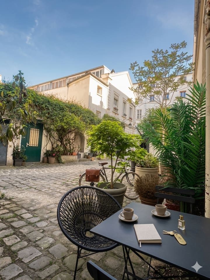Appartement Renové En 2026 Dans Couvent Historique - Paris