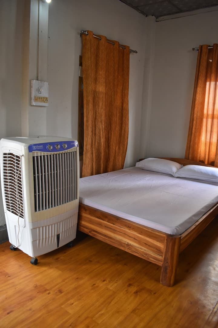 Room With Kitchen. All Basic Amenities Available. - Dimapur