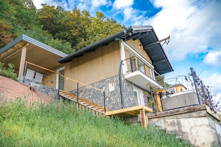 Hill Stars House Z Masažnim Spa Bazenom In Savno - Dolenjske Toplice