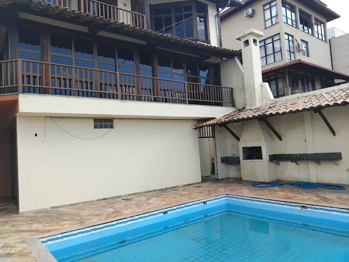 Casa Com Piscina, Churrasqueira, 8 Quartos - Belo Horizonte