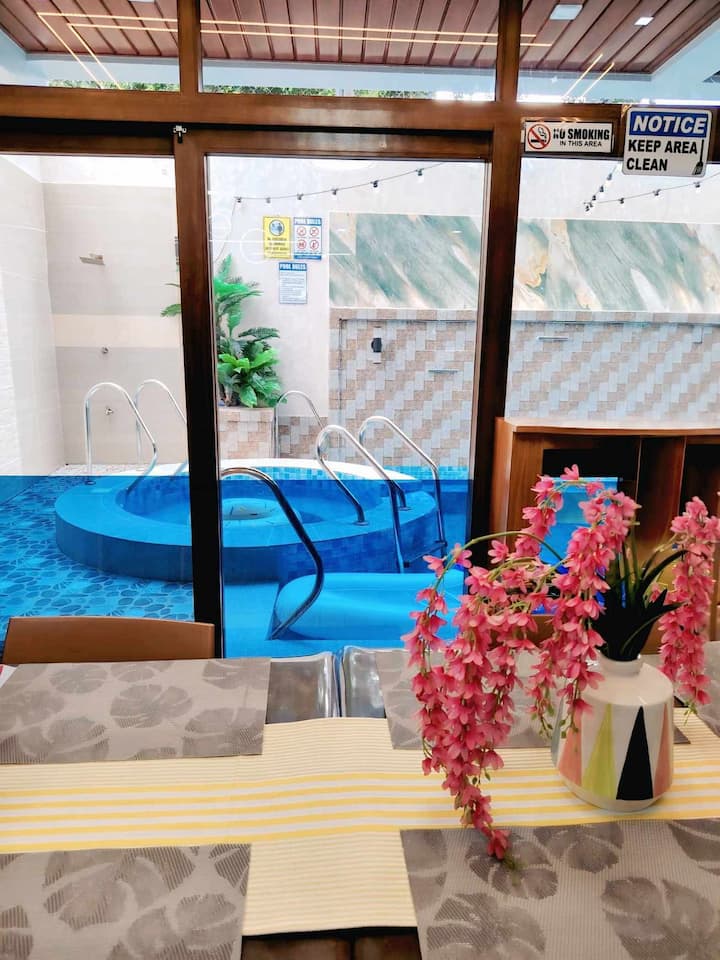 Hideaway Villa For Family & Friends With Pool - San Mateo