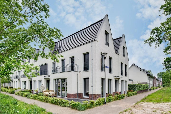 Familiehuis Nabij Centrum Van Den Bosch - 's-Hertogenbosch
