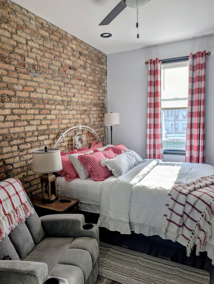 Checkers & Charm - Indiana (State)