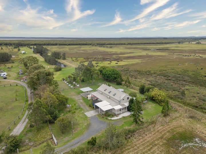 Willow Barn On 9 Farm Acres, Huge Spa (4.9 Rated) - Raymond Terrace