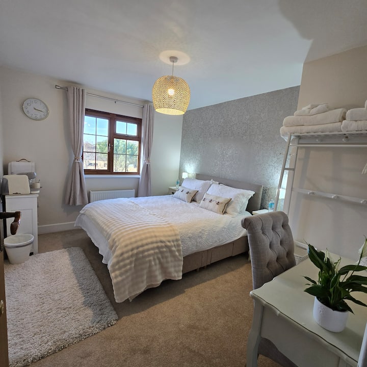 A Cosy Room In Beautiful Porchfield - Isle of Wight