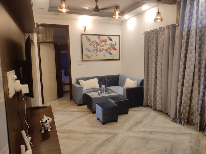 Elegant 2bhk Flat In Jaipur - Jaipur