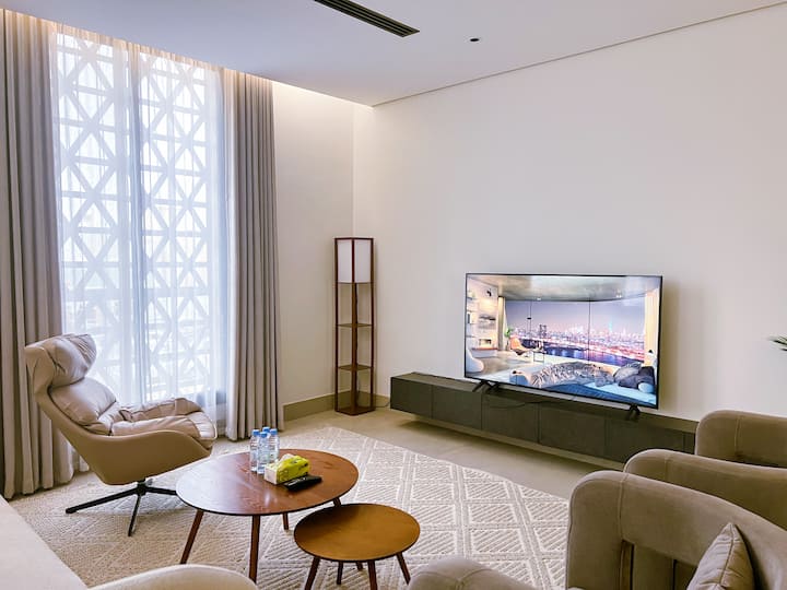 Super Luxury 8 - الرياض