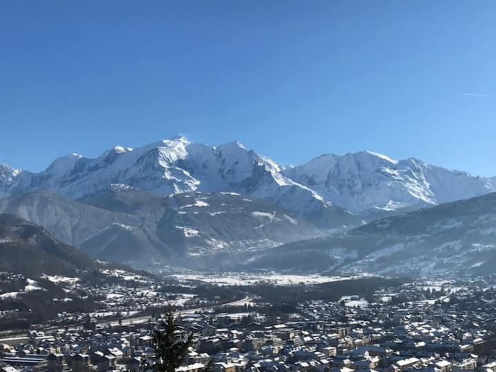 Vue Exceptionnelle Sur Le Mont - Blanc - Flaine