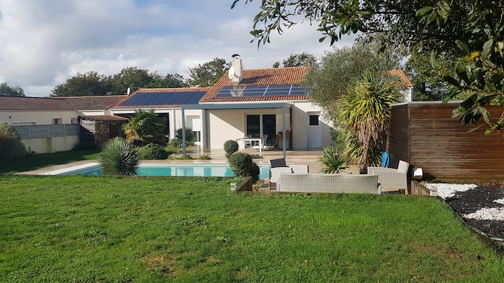 Maison Avec Grand Jardin Piscine, Plages à 25 Min - Mouilleron-le-Captif