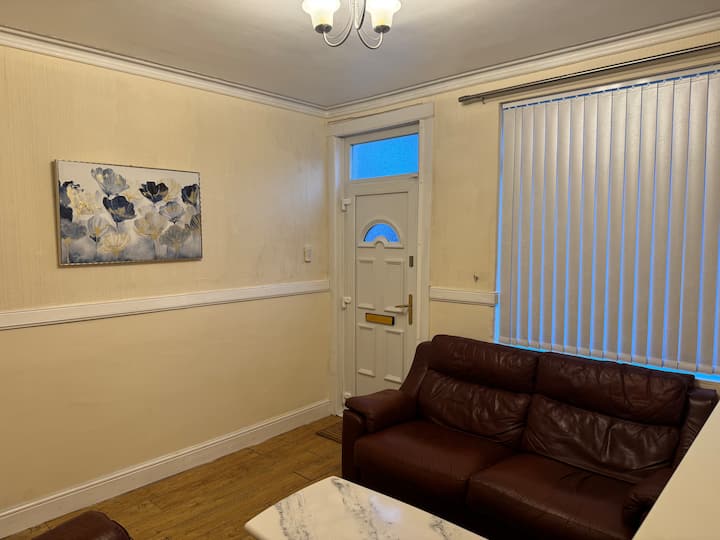 Welcome To Your Home Away From Home In Stoke. - Stoke-on-Trent