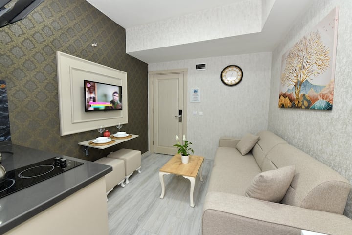 ŞIşli Merkezde Cevahir Avm'ye Yakın 1+1 Suit - İstanbul