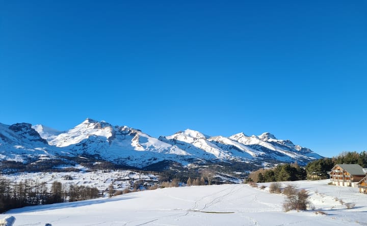 La Joue Du Loup-6 Pers.-54 M²-vue Montagnes 180° - Le Dévoluy