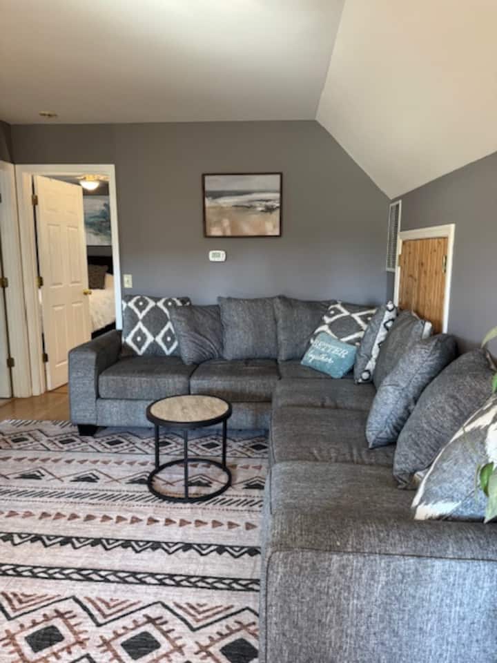 Cozy Coop - Bridgewater, VA