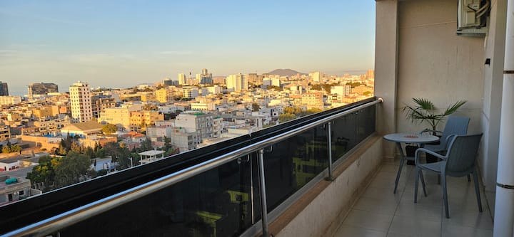 Superbe F3 Vue Panoramique, Toutes Commodités - Oran