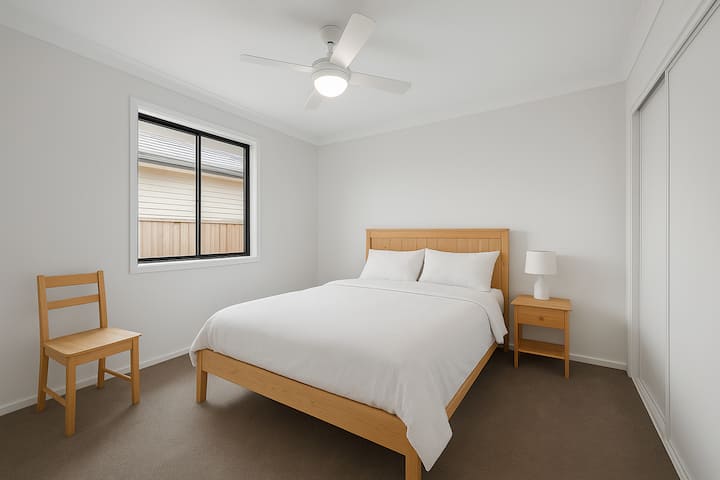 Rest & Recharge – Your Fully Furnished Room Awaits - Melton