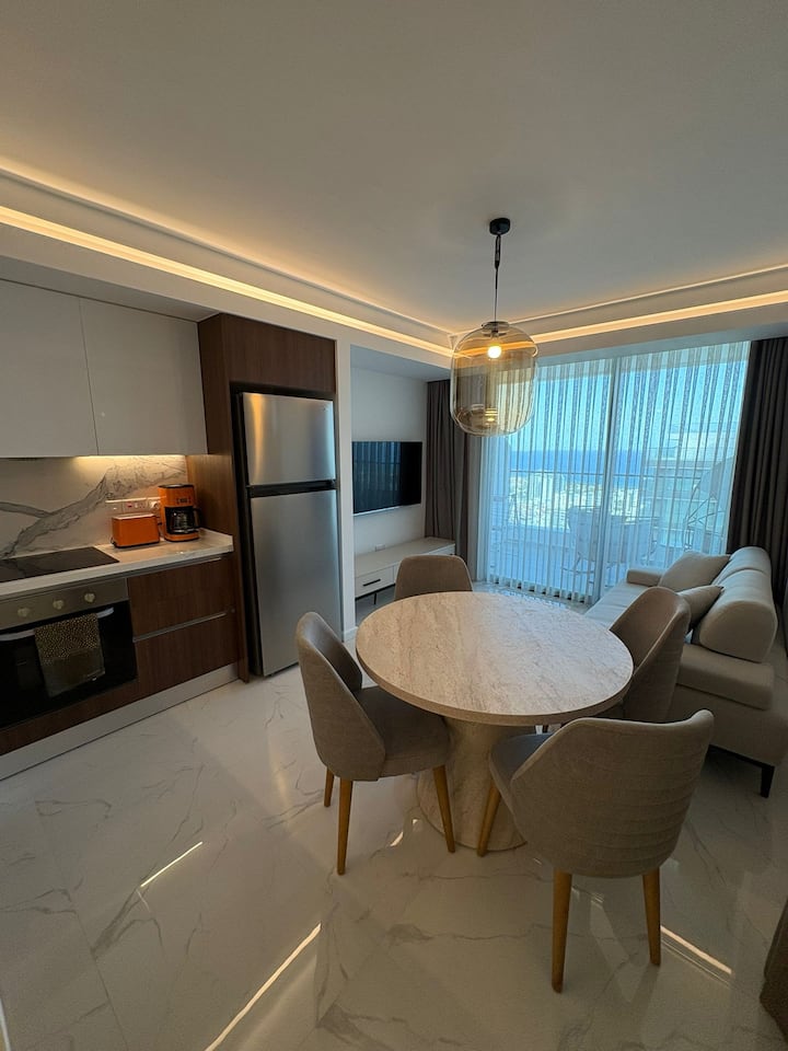 Grand Sapphire Big 1+1 On The 27th Floor - Cyprus