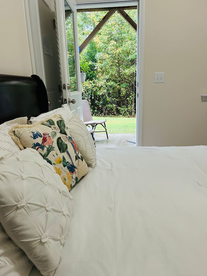 Cozy Room - Apex, NC