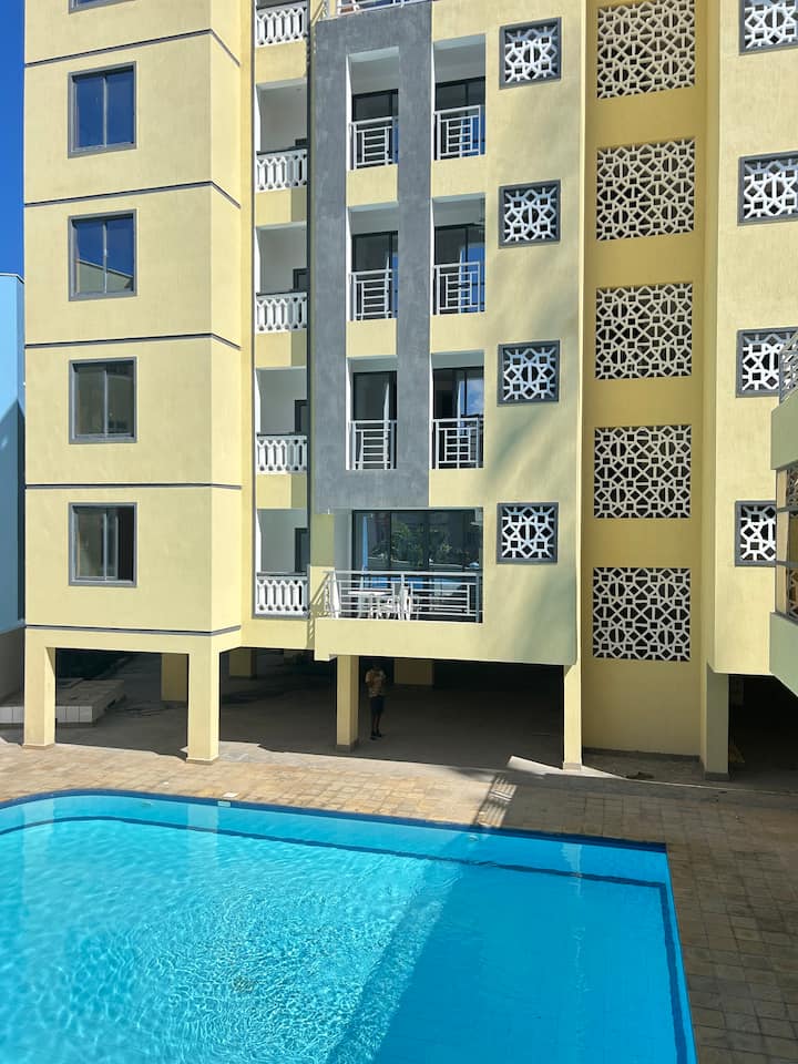 1br Close To The Beach/fast Wifi/pool/gym/ac - 몸바사