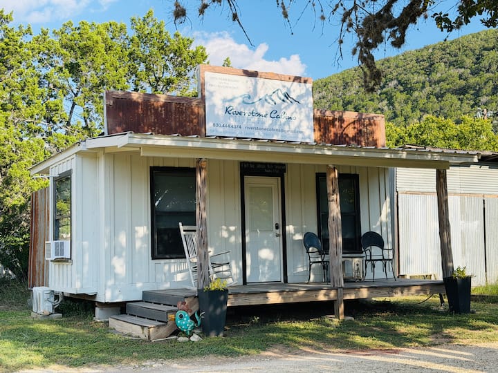 Couples Cabin - Riverstone - Leakey, TX