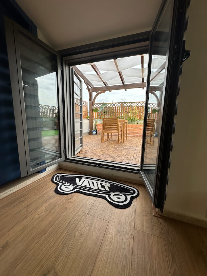 Loft Open Space Di 50mq Con 4 Posti Letto - Caserta