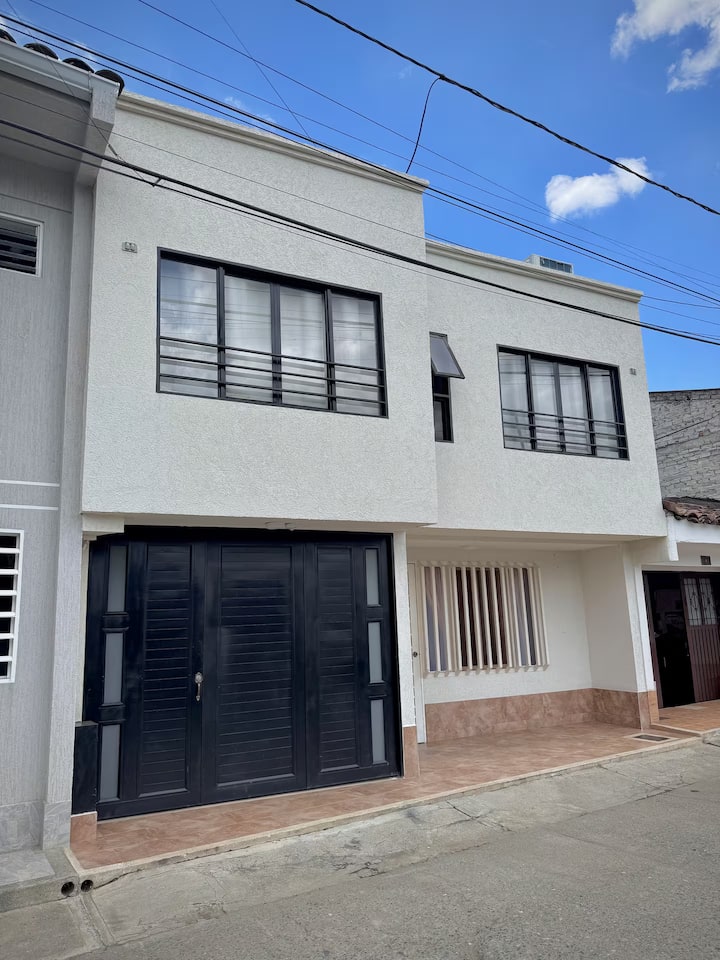 Apartaestudio En Roldanillo, Pueblo Mágico! - Roldanillo