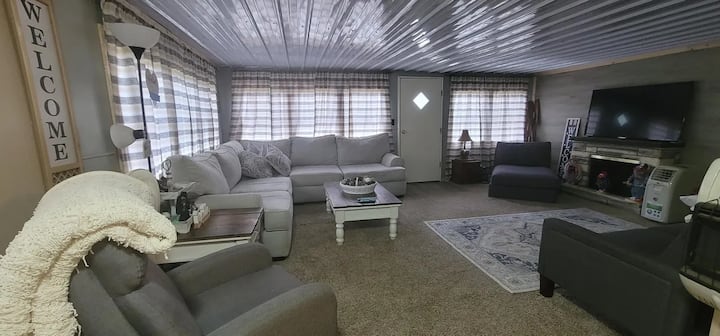 Book Our Cozy Cabin For A Pure Relaxation Trip! - Irons, MI