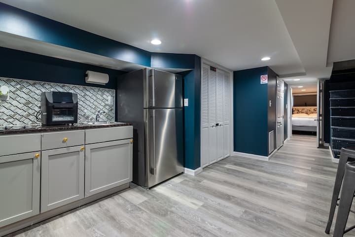 Nyc Living Style - Baltimore, MD