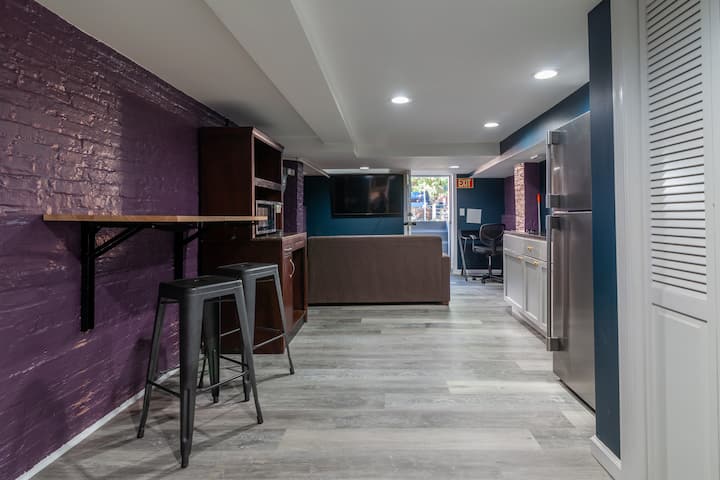 Nyc Living Style - Baltimore, MD