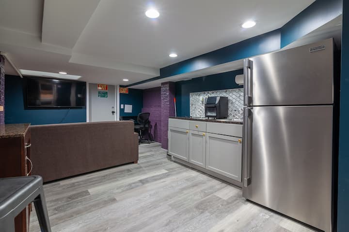 Nyc Living Style - Baltimore, MD