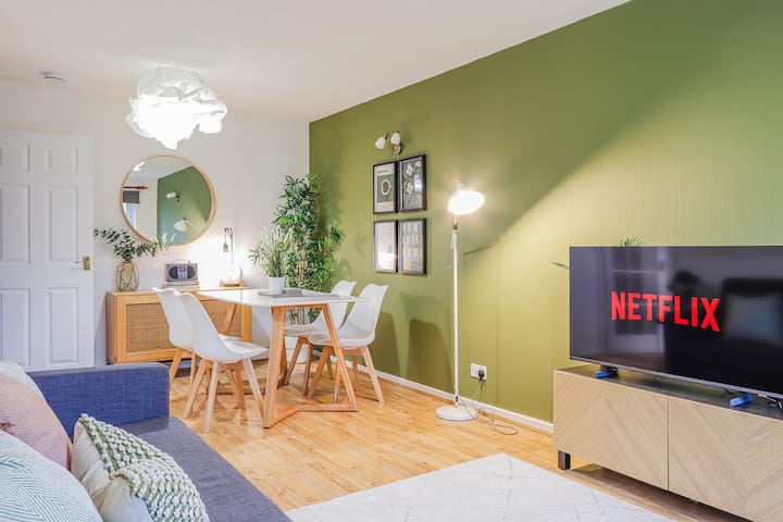 Samantha Suite | City 2br Bungalow • Free Parking - Cardiff